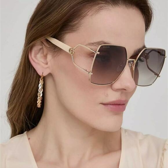 Gucci | Accessories | New Gucci Gg564sa Oversized Grey Gold Sunglasses ...